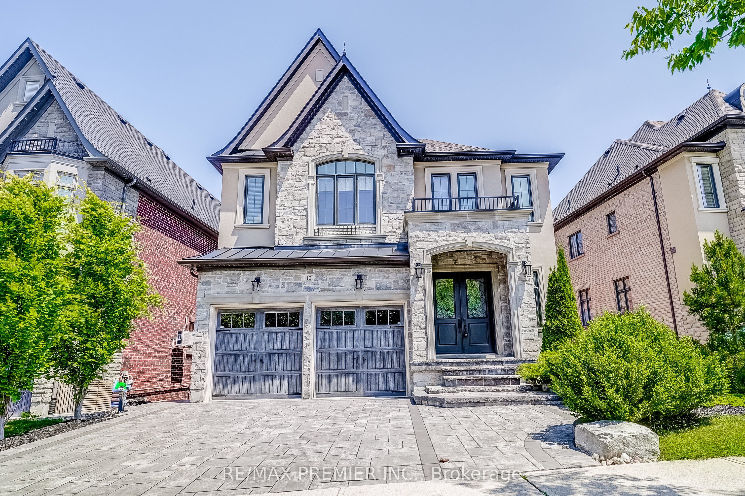 112 Robert Berry Cres, King, Ontario L7B0M3 Sold History | HouseSigma