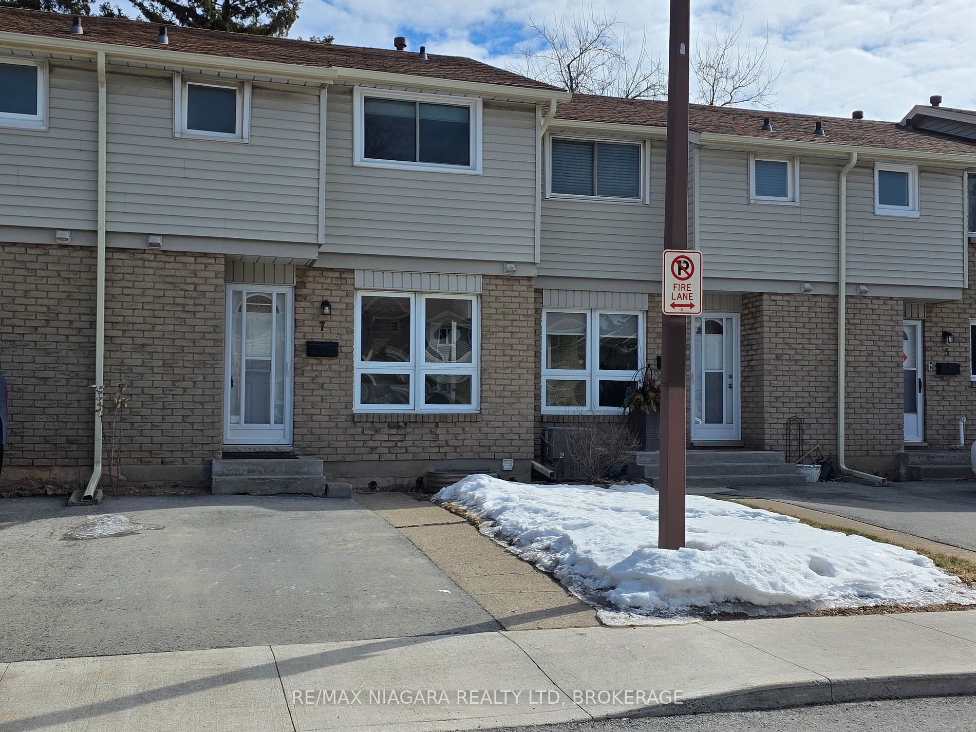 7 - 6767 Thorold Stone Road, Niagara Falls, Ontario Listing History ...